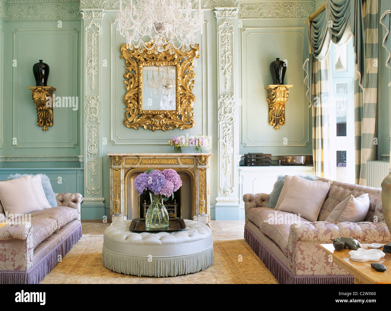 Gold pink grand interior hi-res stock photography and images - Alamy