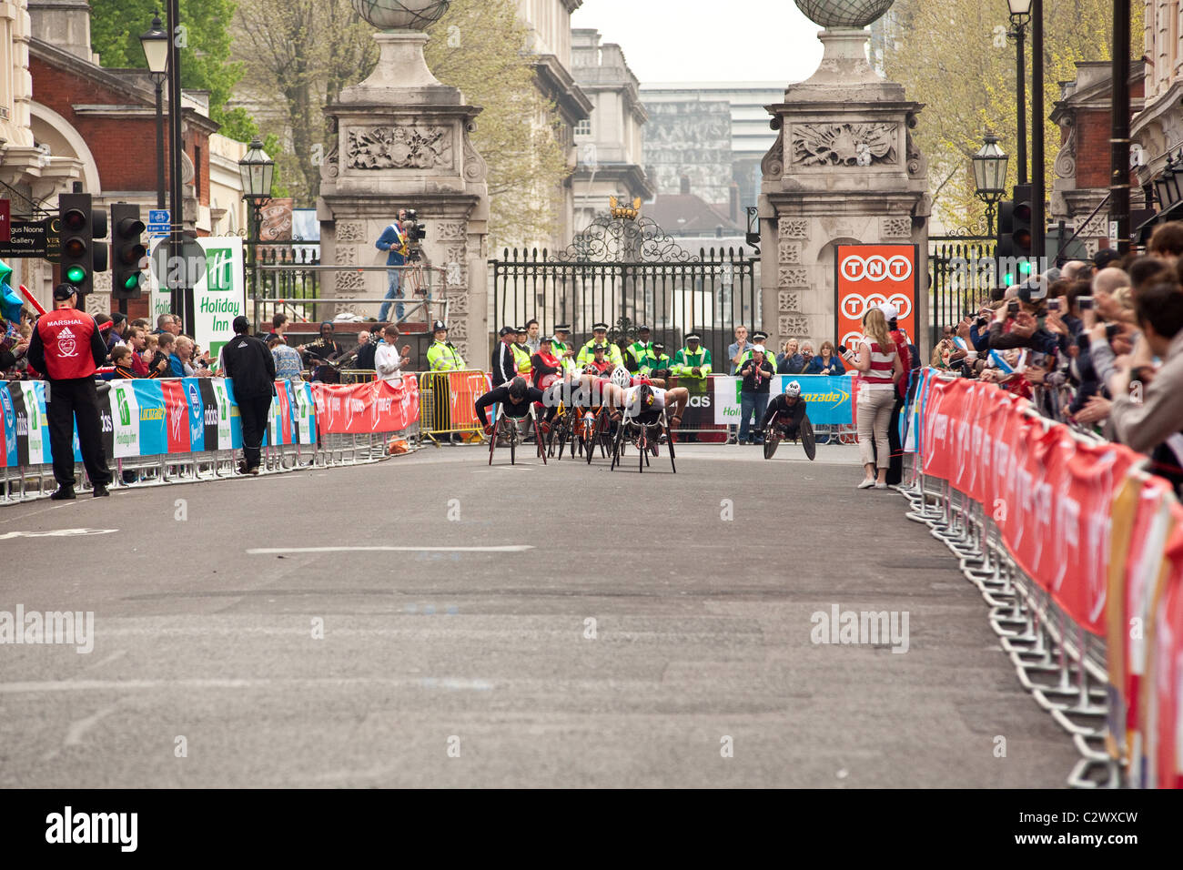 Mens Wheelchair race leaders at the London Marathon 2011,Church Street ...