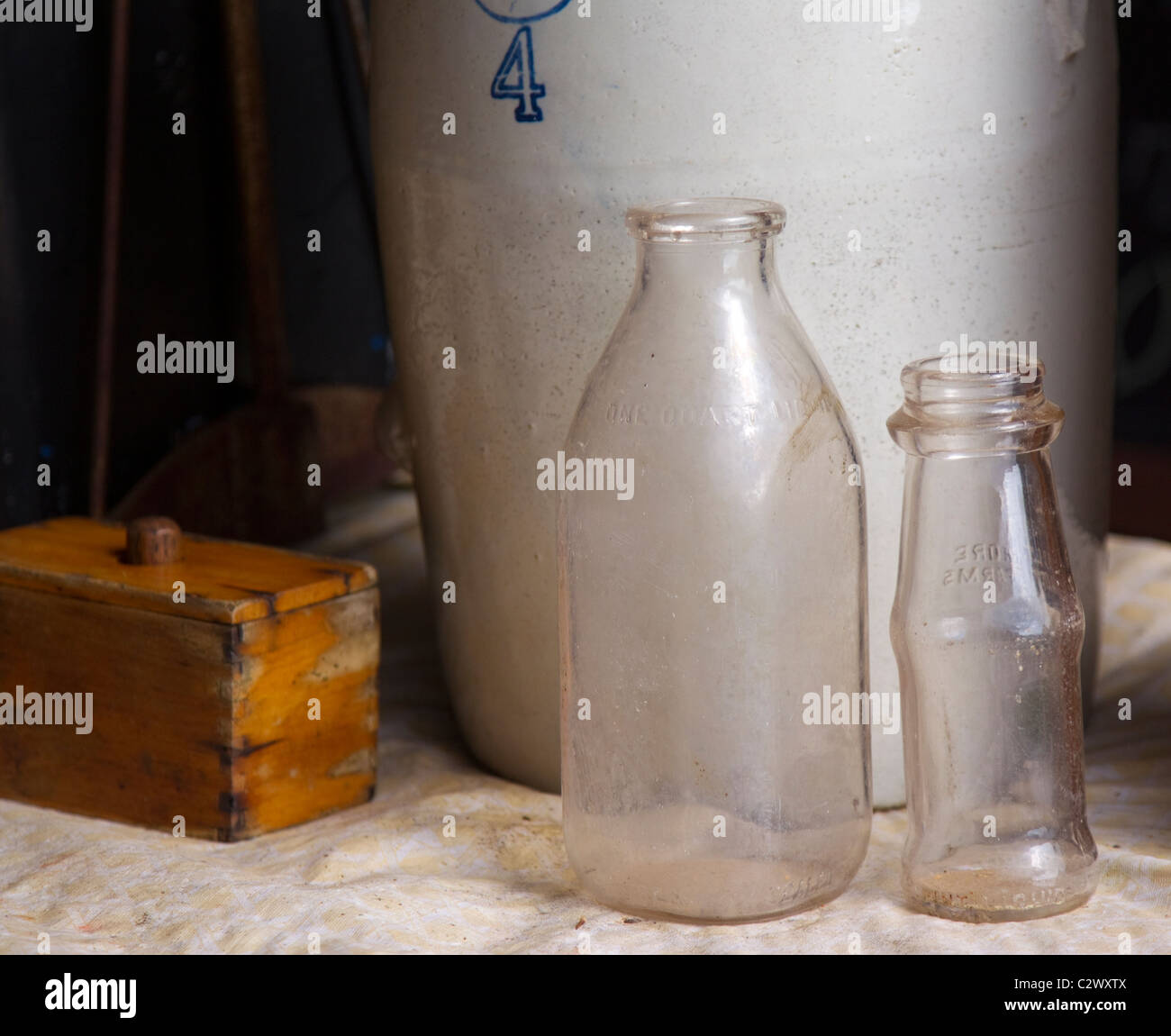 Antique milk bottles hi-res stock photography and images - Alamy