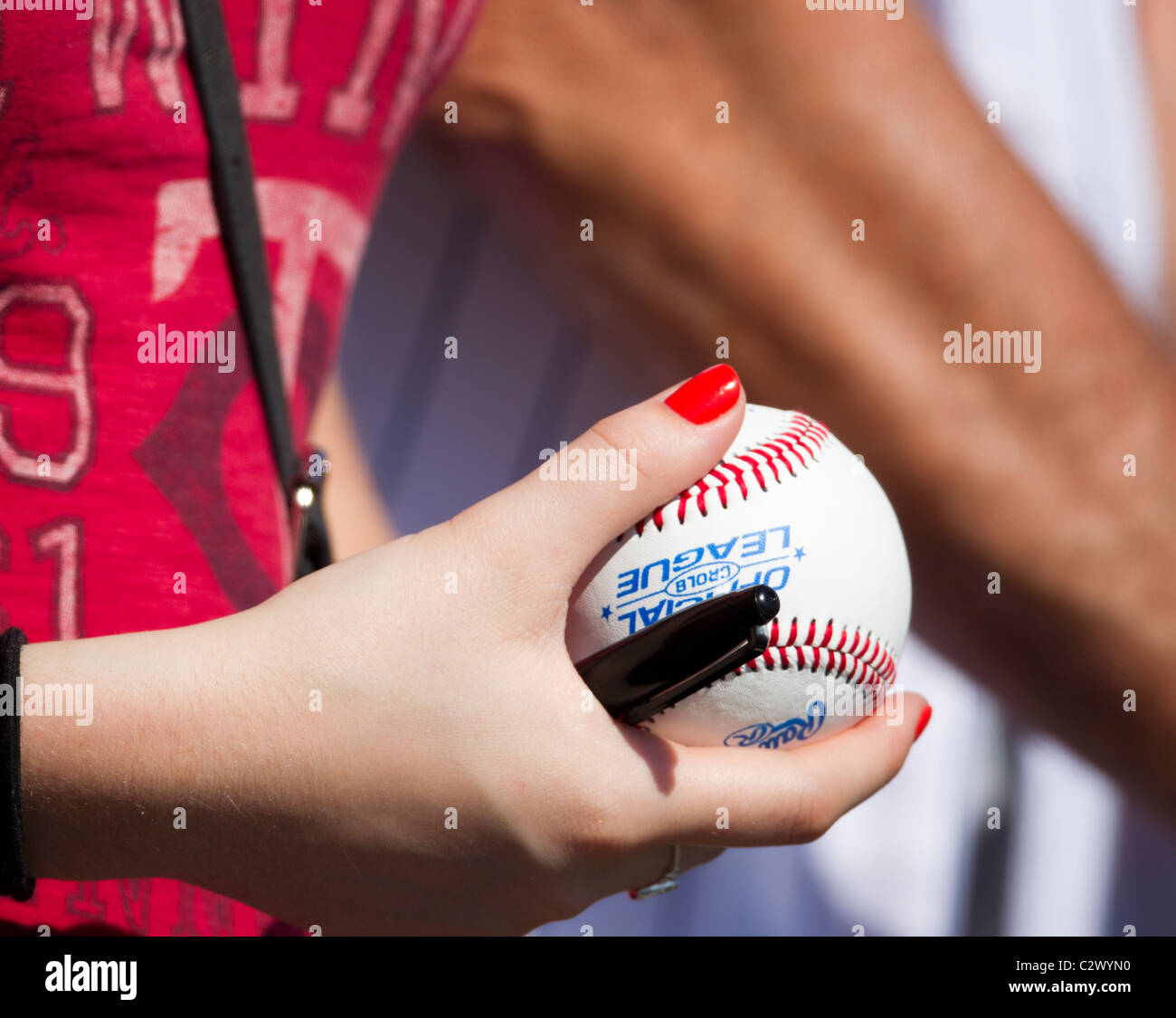 Autograph marker hi-res stock photography and images - Alamy
