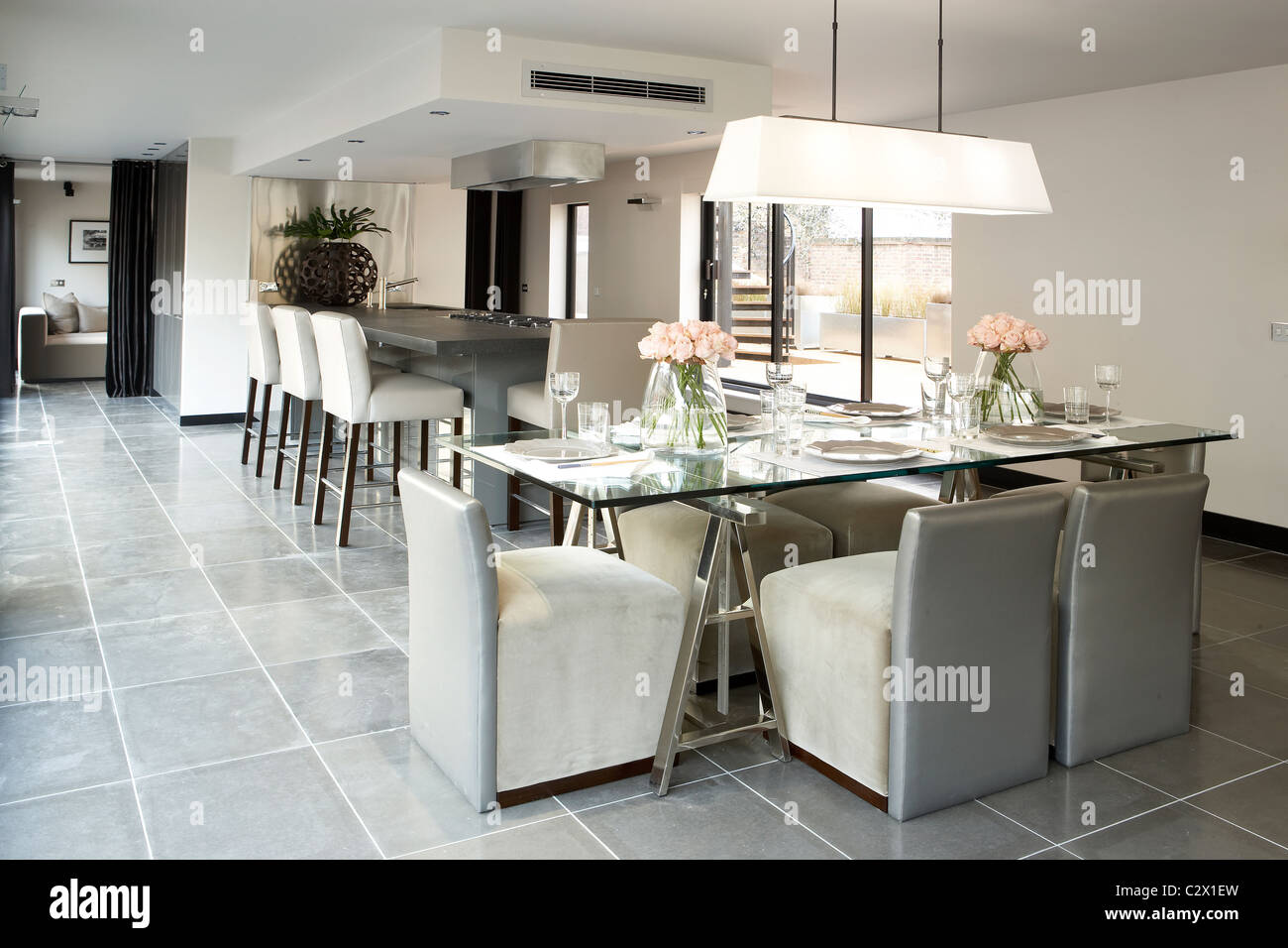 Michael reeves designer interiors hi-res stock photography and images ...