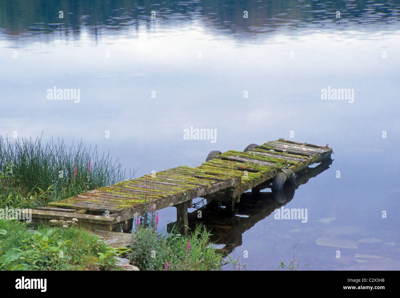 Old english lake hi-res stock photography and images - Alamy