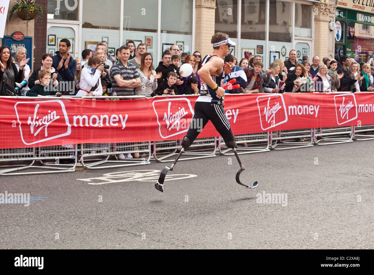 British Paralympian Richard Whitehead running the London marathon 2011 ...