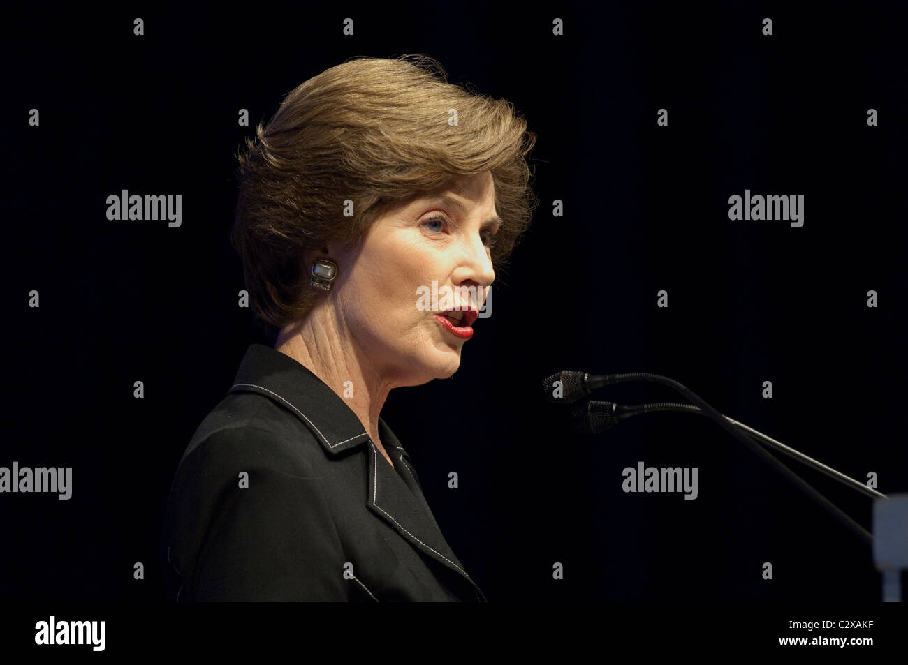 First lady laura bush hi-res stock photography and images - Alamy