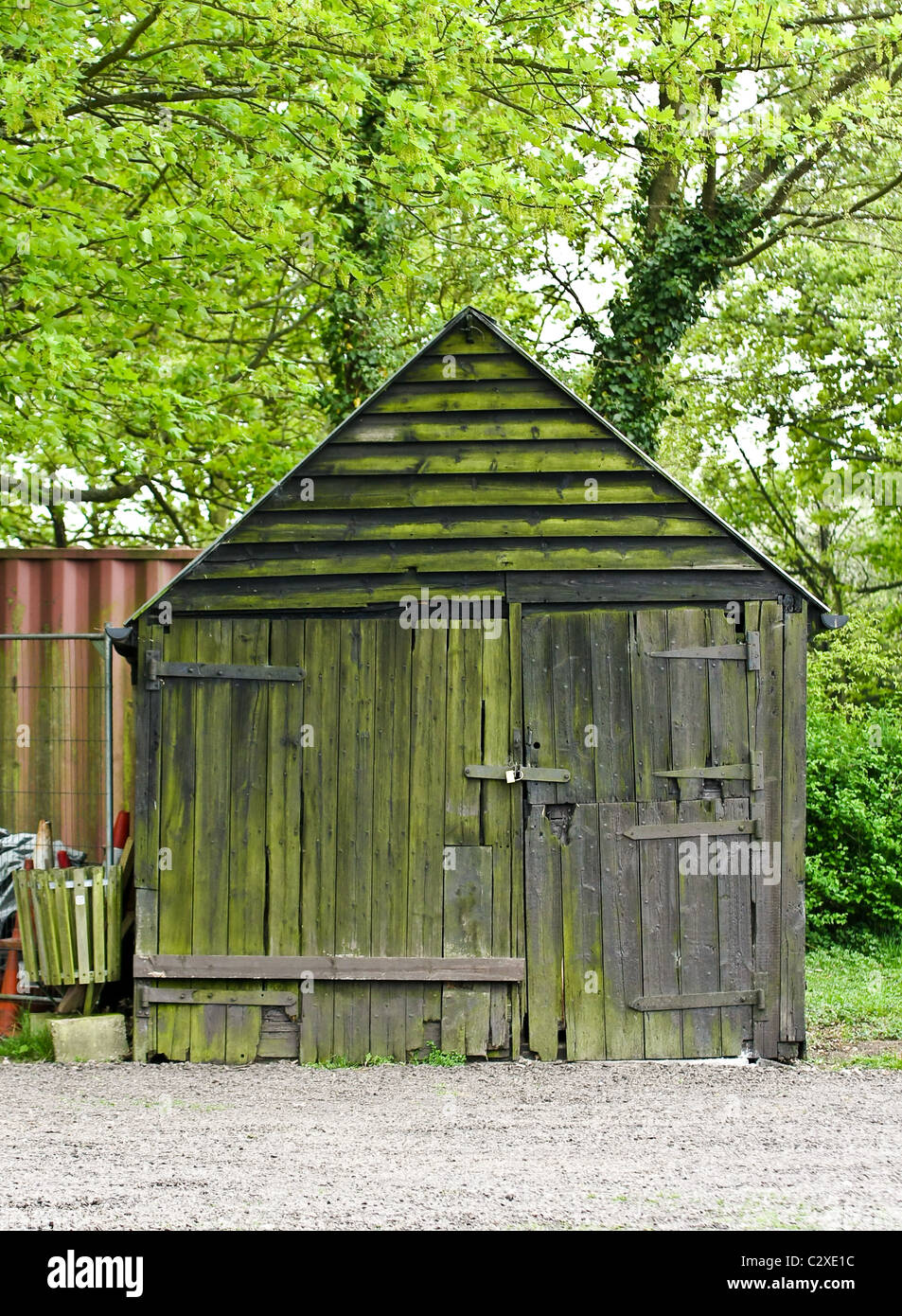 Old outhouse in garden hi-res stock photography and images - Alamy