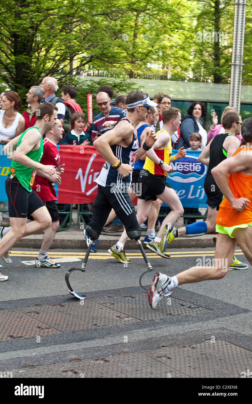 British Paralympian Richard Whitehead running the London marathon 2011 ...