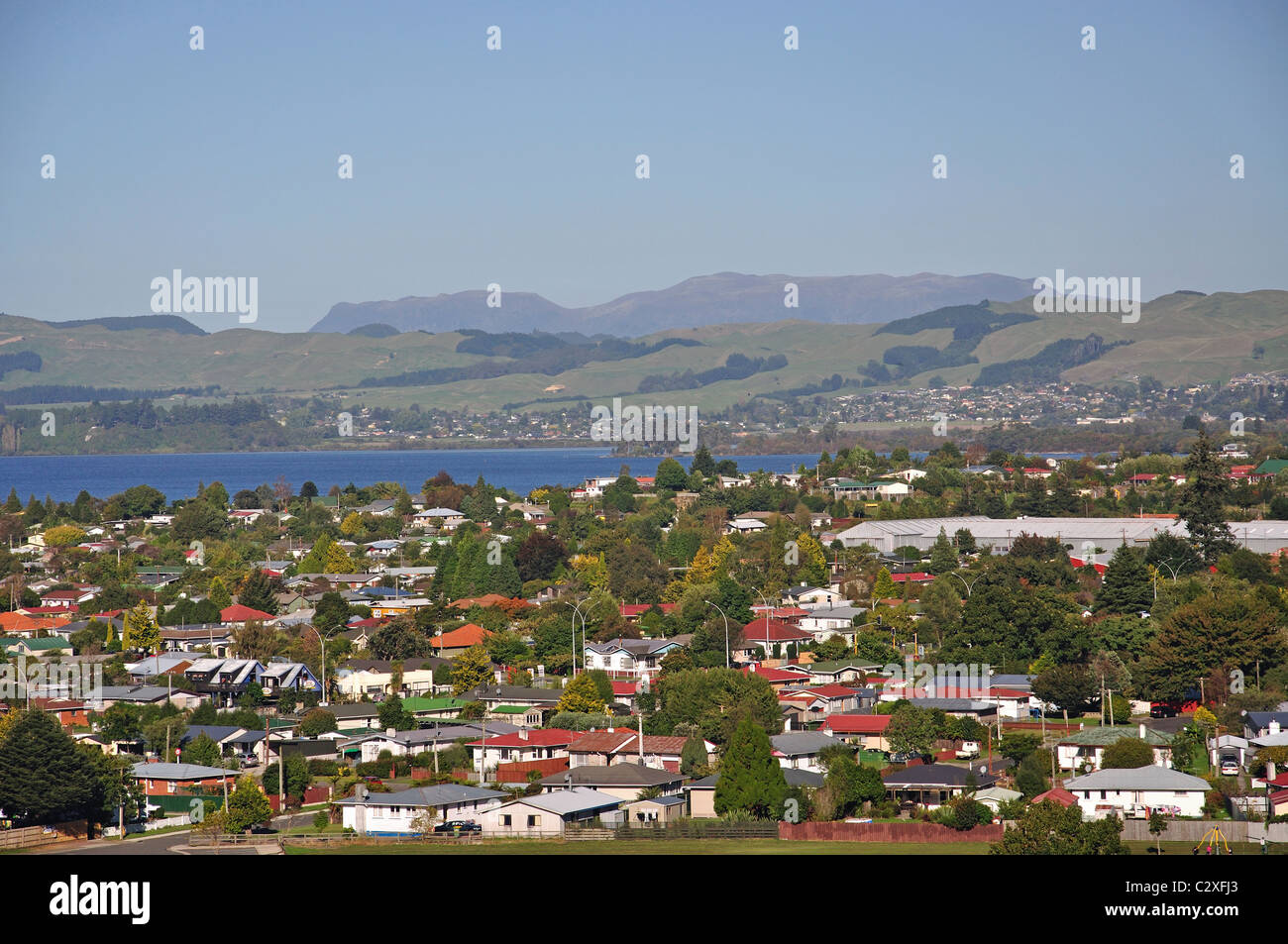 City and Lake Rotorua view from Skyline Skyrides Gondola Station ...