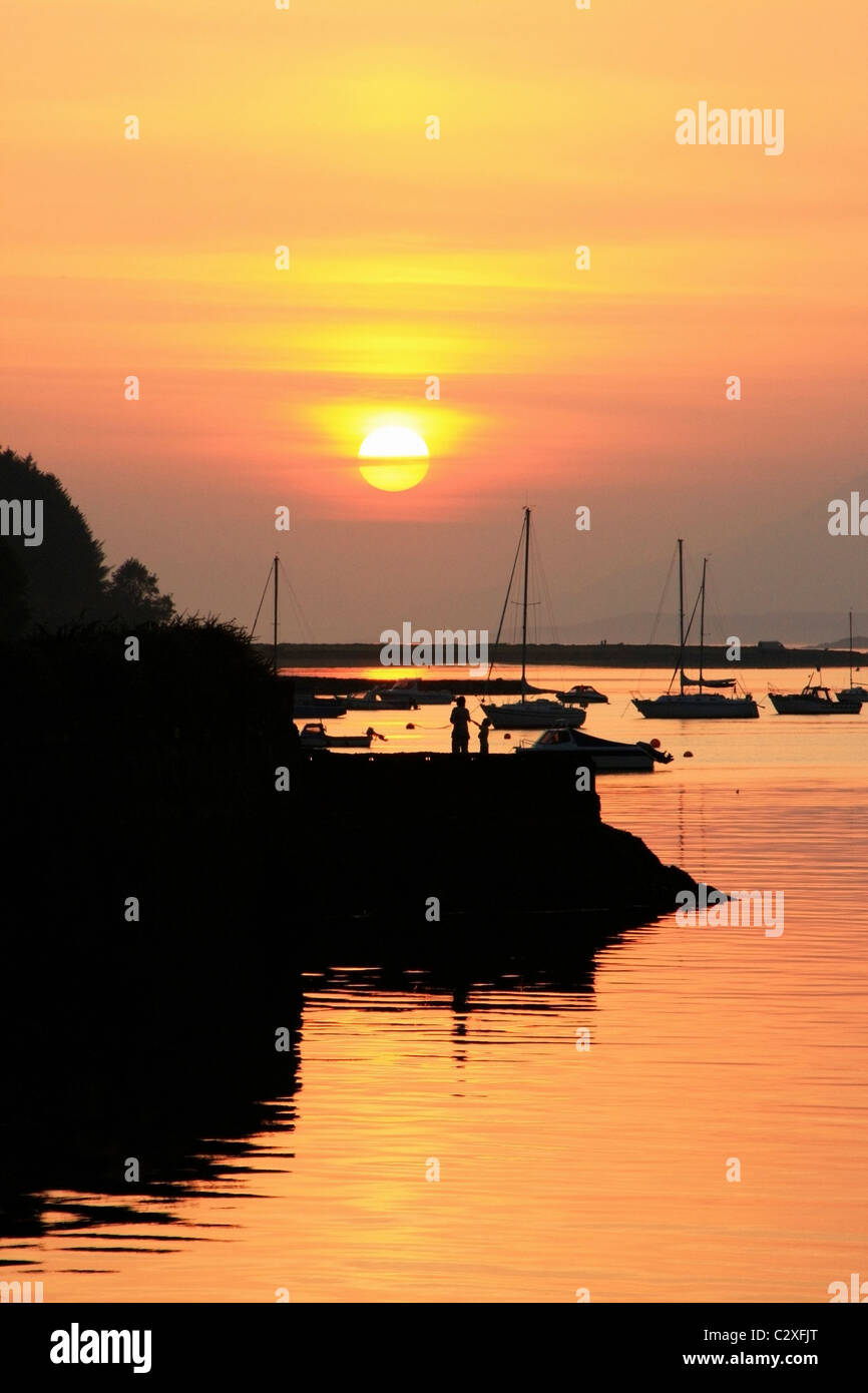 Dawn over bantry bay hi-res stock photography and images - Alamy
