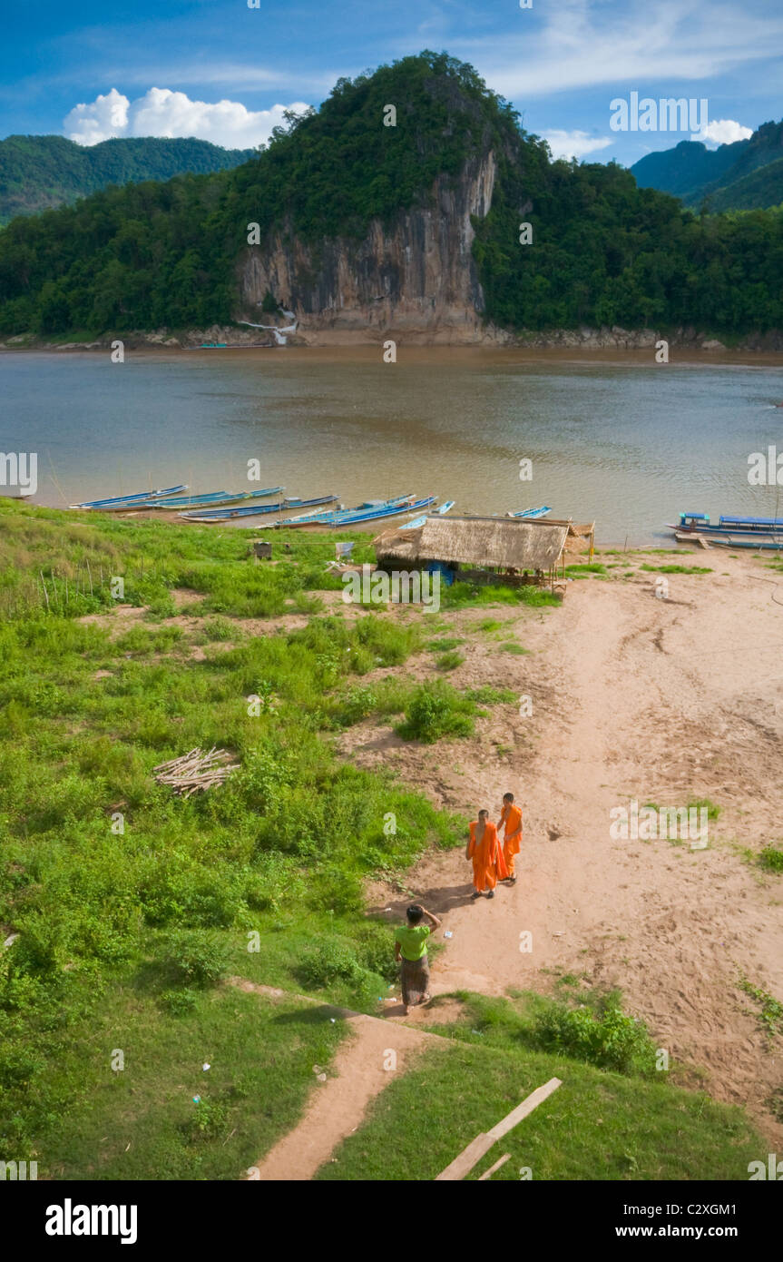 South Asia people and landscape Stock Photo - Alamy