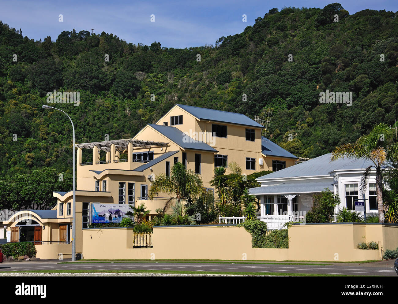 New and old houses, The Strand, Whakatane, Bay of Plenty Region, North ...
