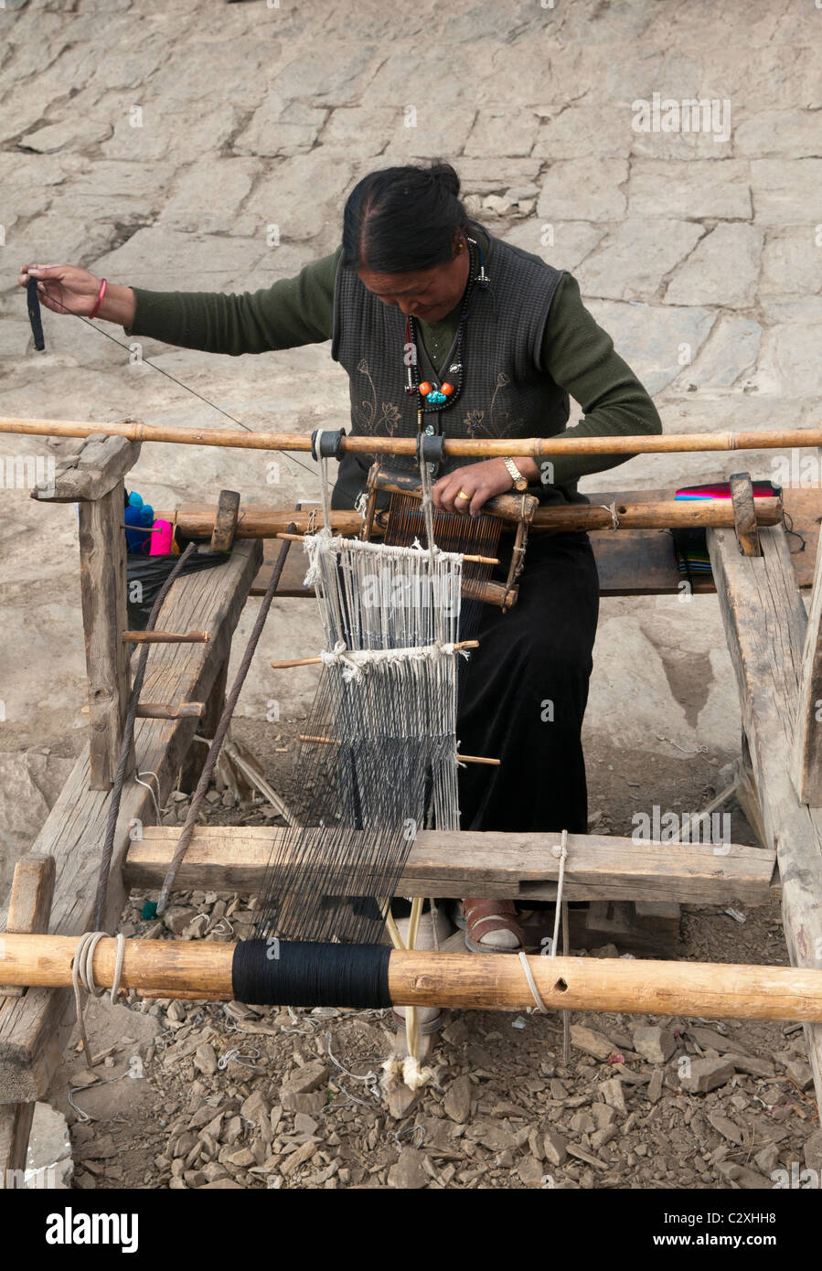 Nepal loom weave weaving hi-res stock photography and images - Alamy