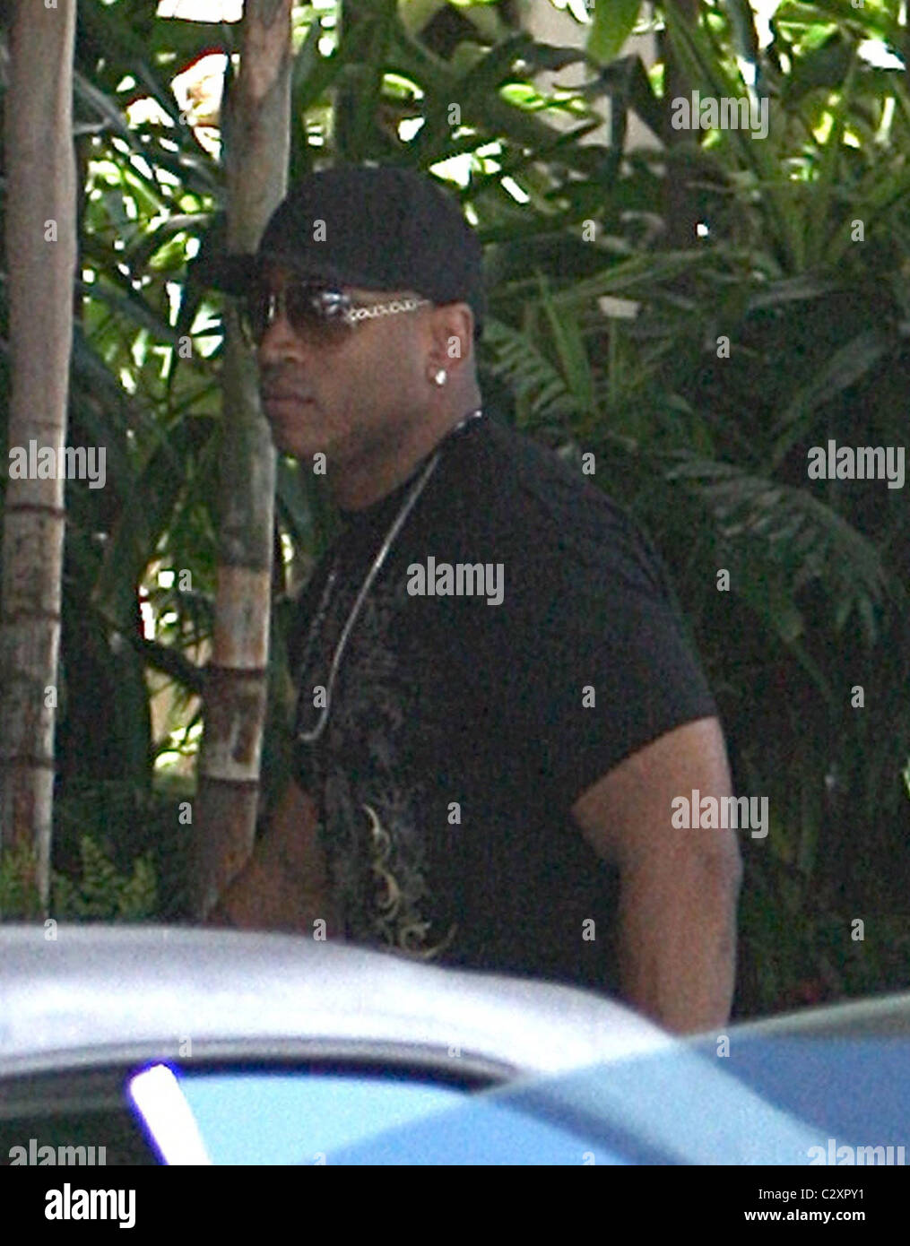 LL Cool J spotted arriving at the Four Seasons Hotel in Beverly Hills ...