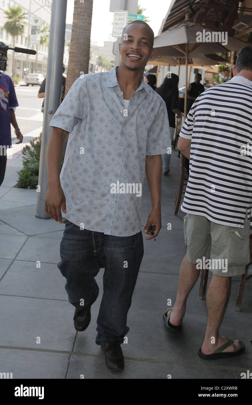T.I. leaving Il Pastaio restaurant in Beverly Hills after having lunch ...
