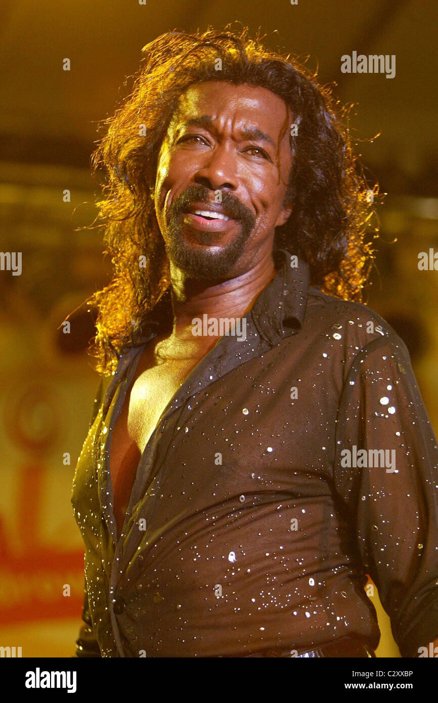 Nickolas ashford ashford simpson kicks hi-res stock photography and ...