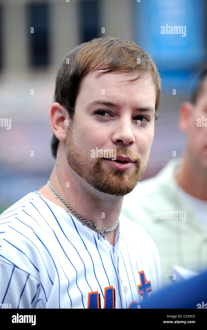 David Cook American Idol winner poses on the field before the Mets ...