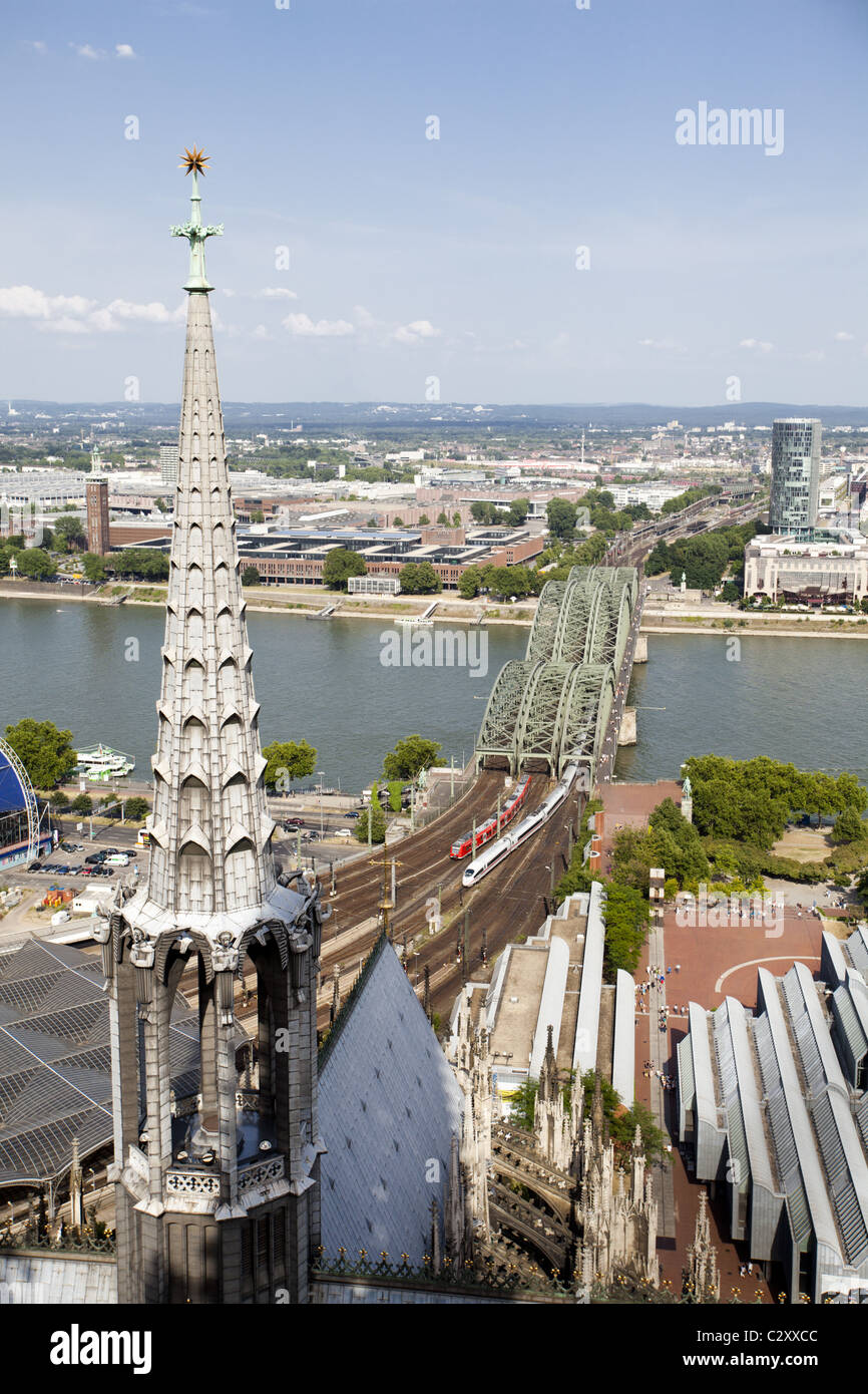 Raildoad bridge hi-res stock photography and images - Alamy