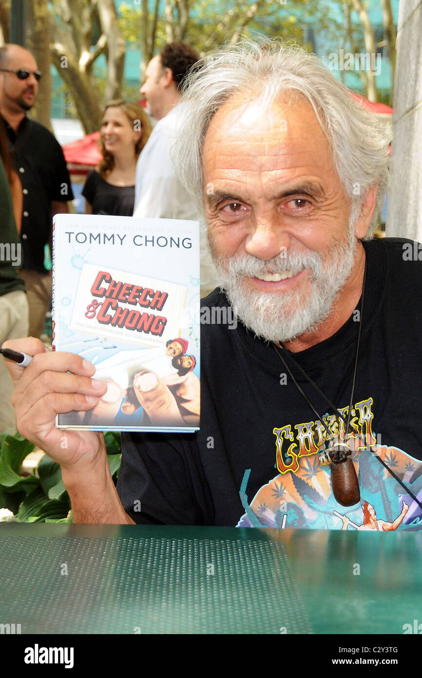 Tommy Chong discusses and signs his new book 'Cheech & Chong: The ...
