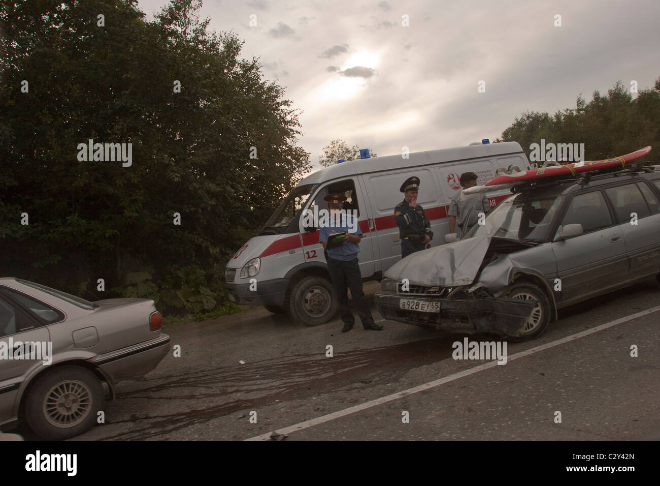 Crash between two cars hi-res stock photography and images - Alamy
