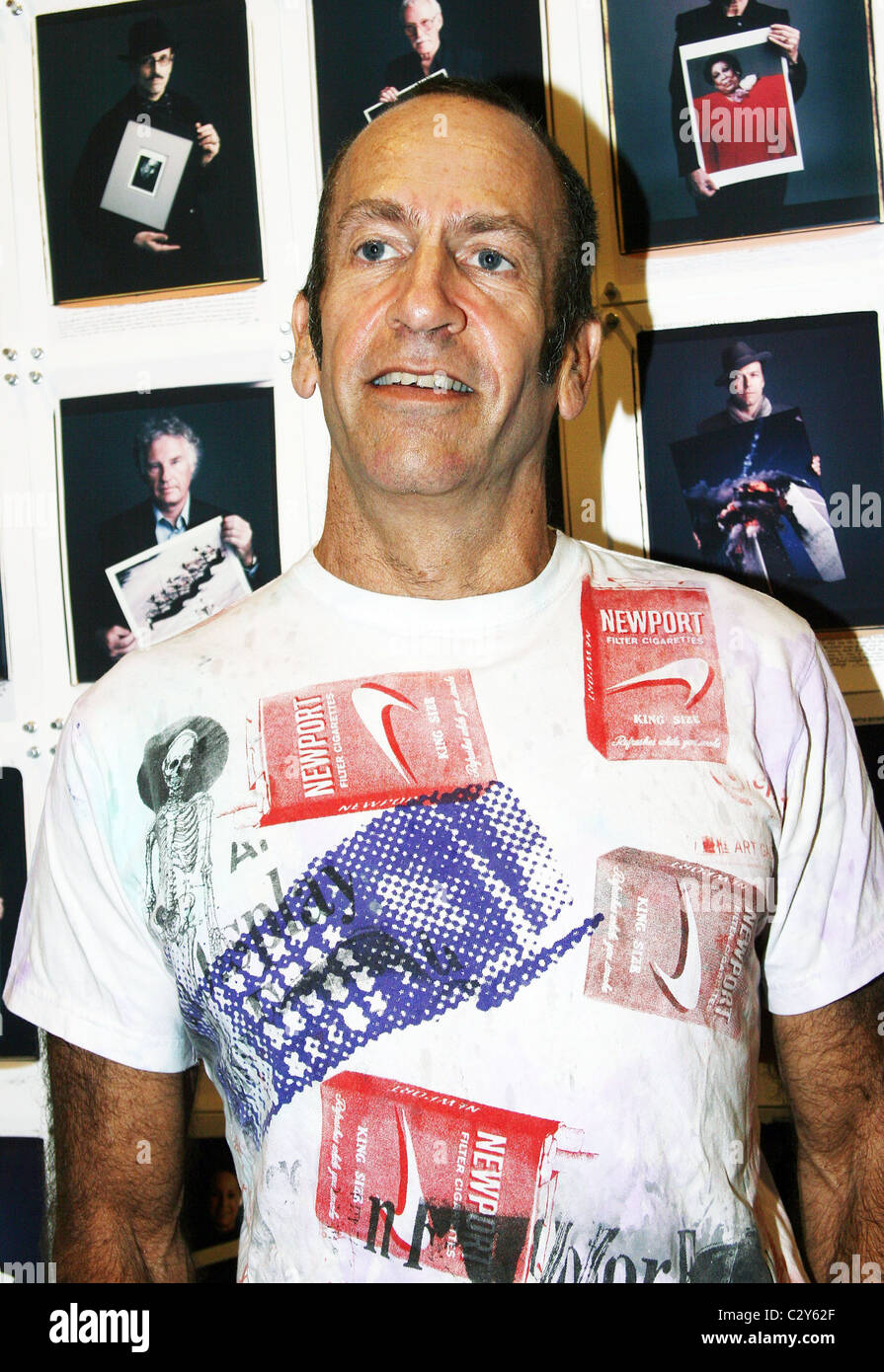 Kenny scharf hi-res stock photography and images - Alamy