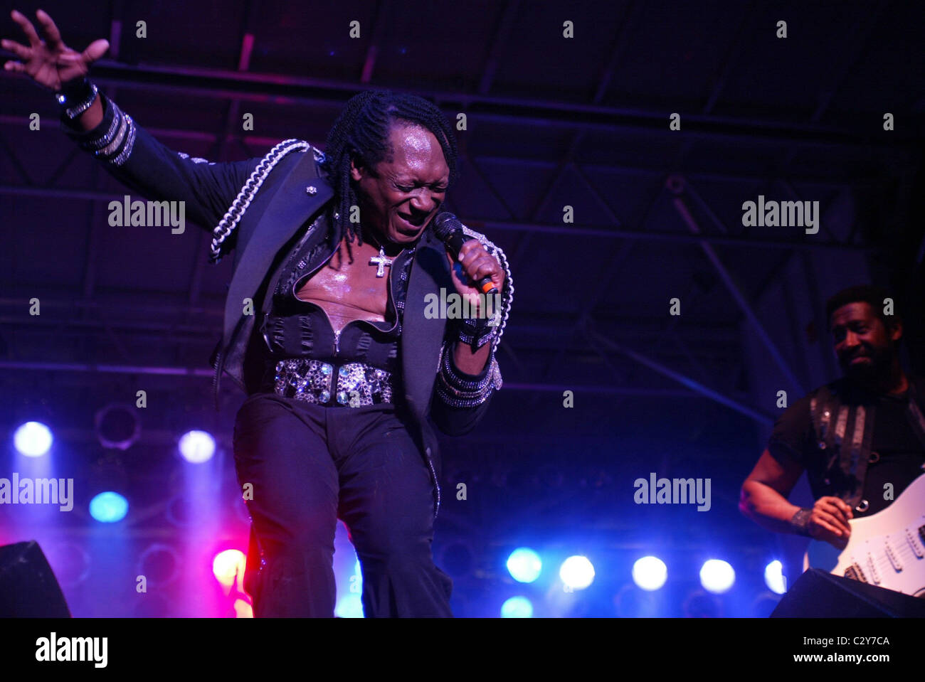 Walter Orange aka Clyde The Commodores perform at the Ronald Reagan ...
