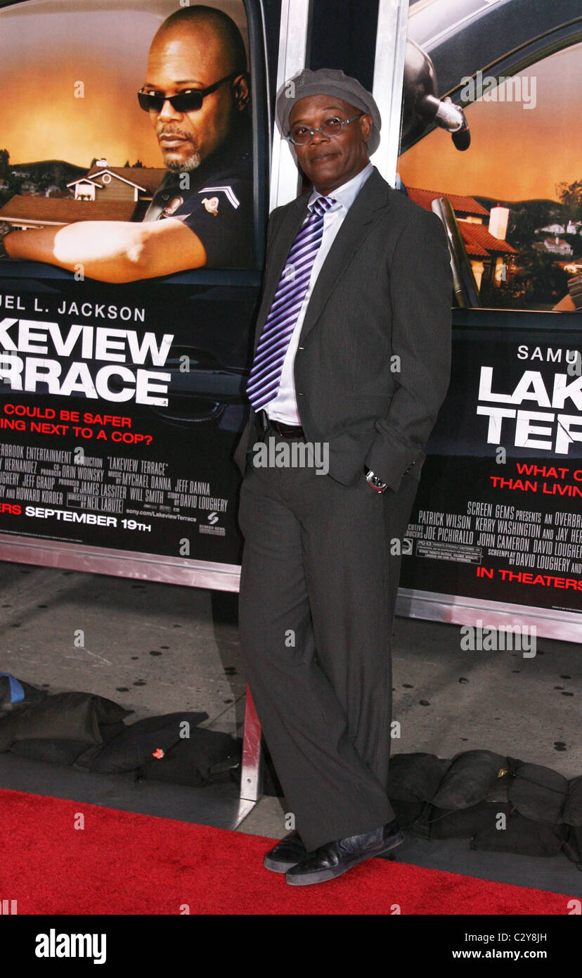 Samuel L. Jackson New York Premiere of 'Lakeview Terrace' at the AMC ...