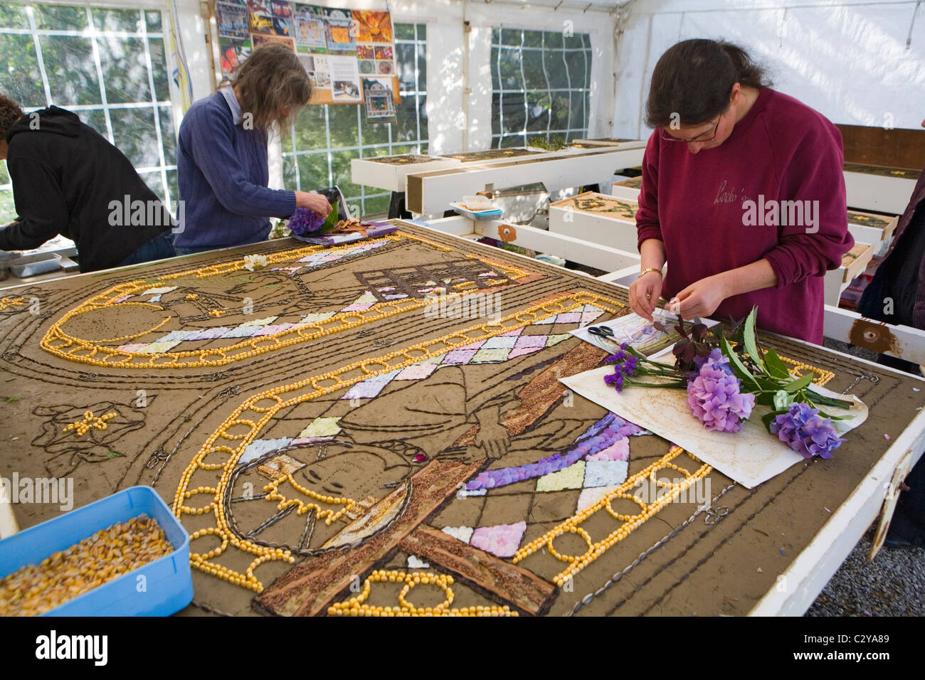 Well dressing peak district hi-res stock photography and images - Alamy