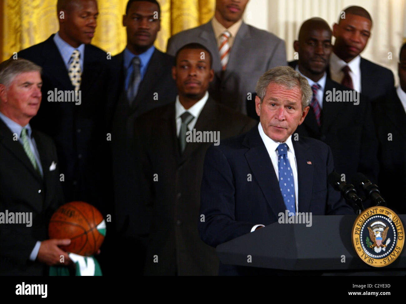 President George W. Bush pays tribute to the Celtics' 17th NBA ...