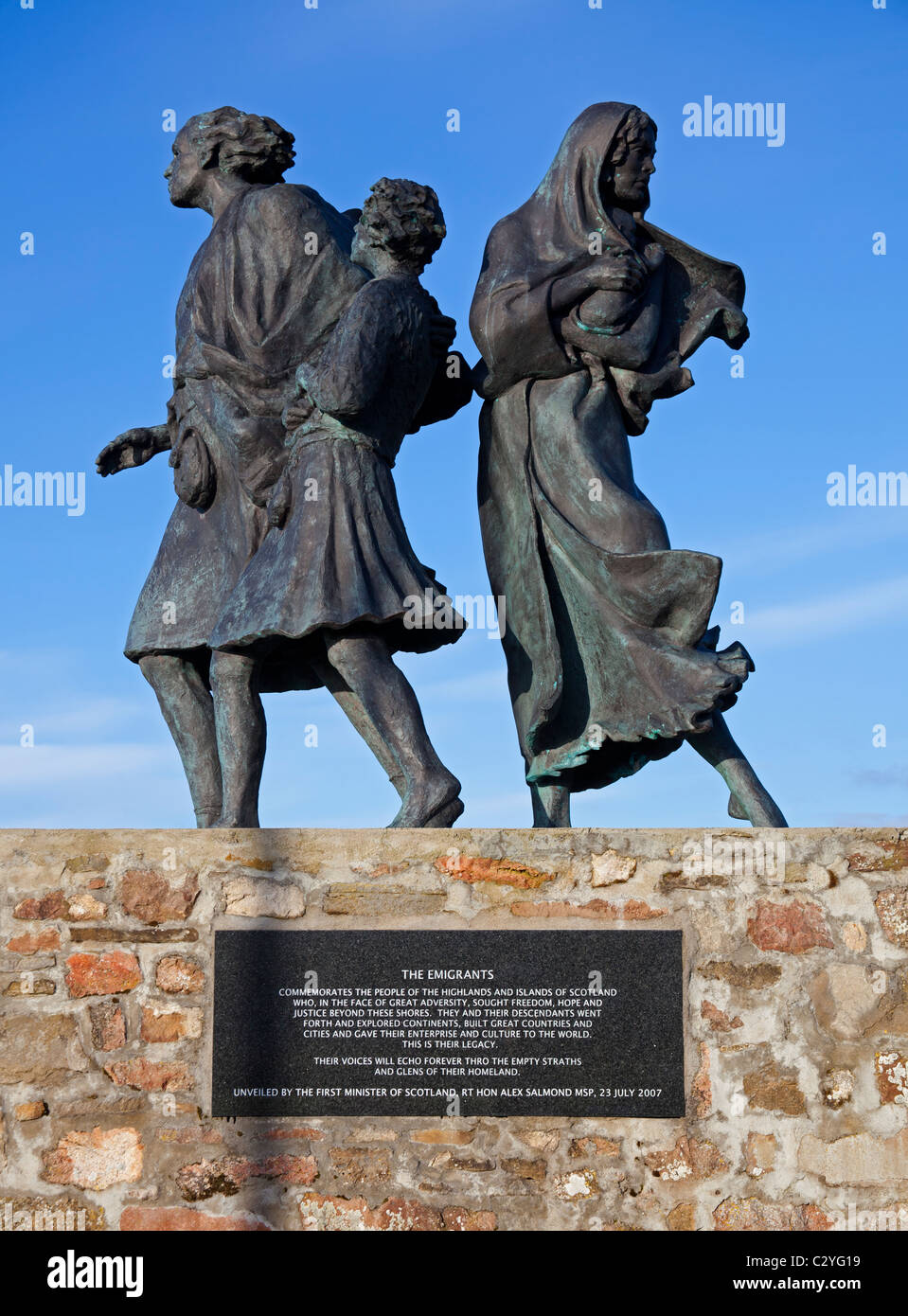 The Emigrants statue, Helmsdale, Scotland UK Europe Stock Photo - Alamy