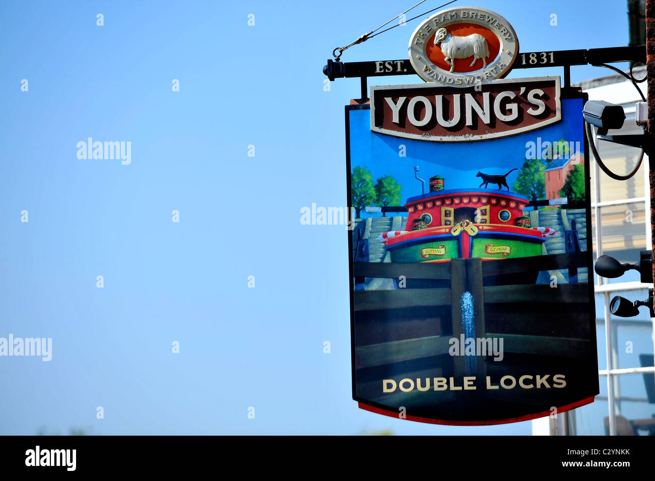 Youngs - Double Locks pub, Canal Banks, Exeter, Devon Stock Photo - Alamy