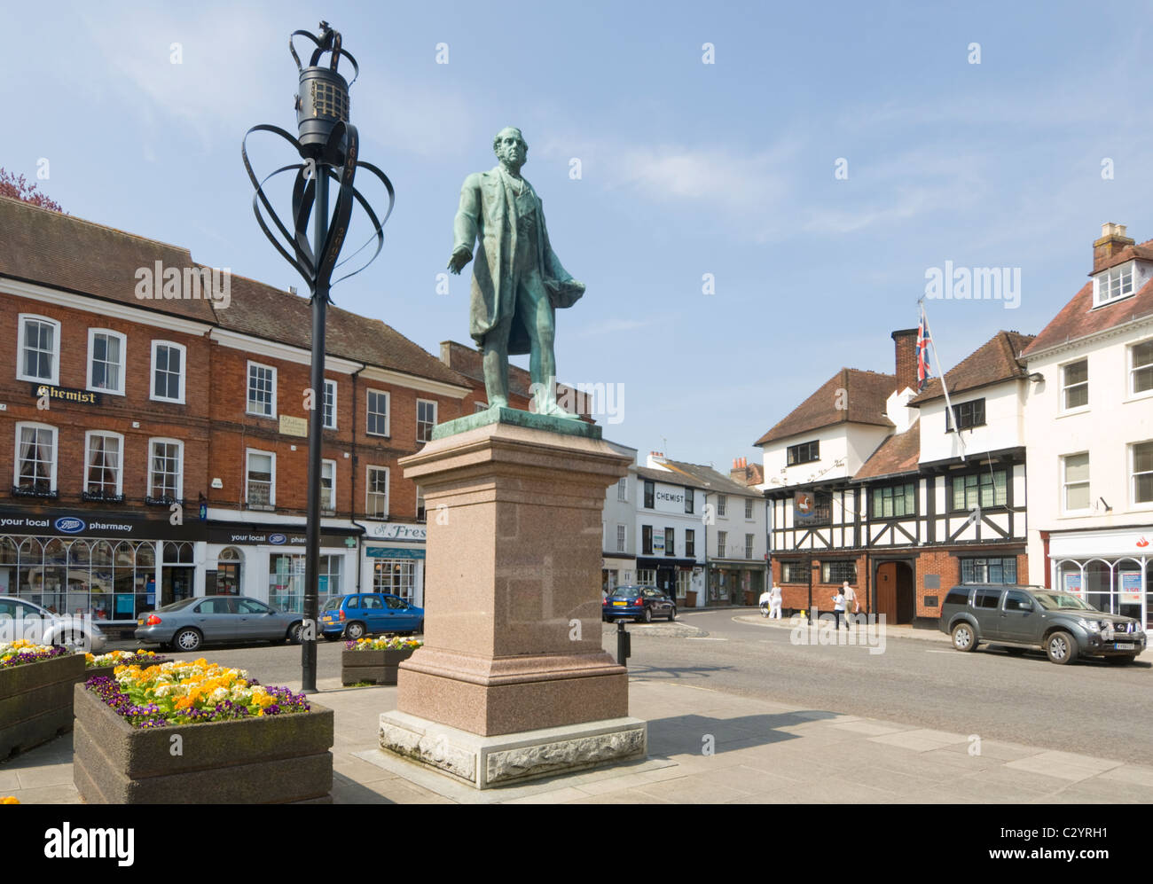 Statue of Lord Palmerston, Market Square, Romsey, Hampshire, UK Stock ...