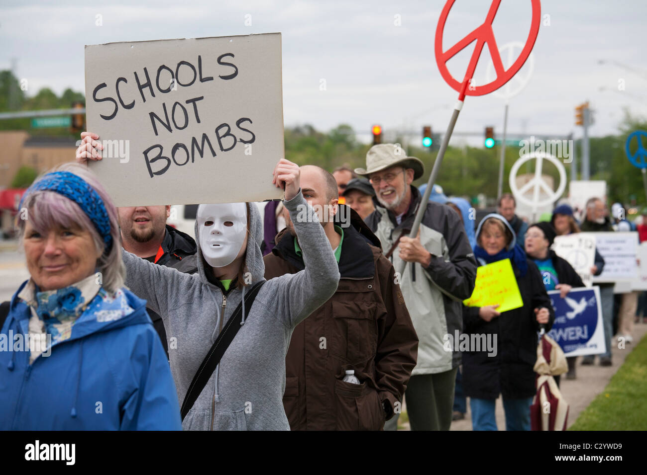 Peace Activists Protest Nuclear Weapons Production at Oak Ridge Weapons ...