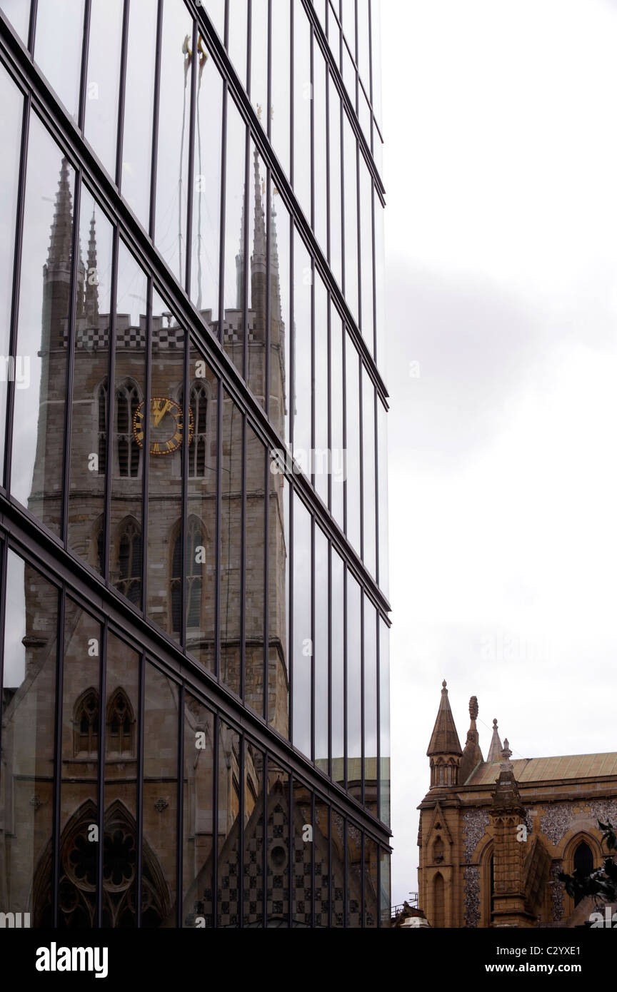 Southwark viewpoint hi-res stock photography and images - Alamy