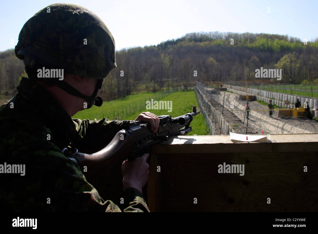 Canadian soldier(s) participate in exercises prior to being sent to ...
