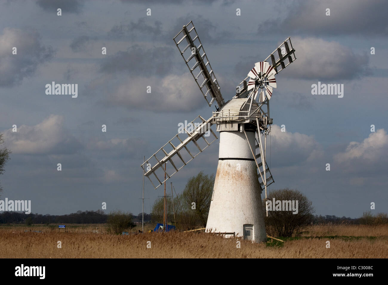 Thurne Windmill, Broadland, Norfolk Stock Photo - Alamy