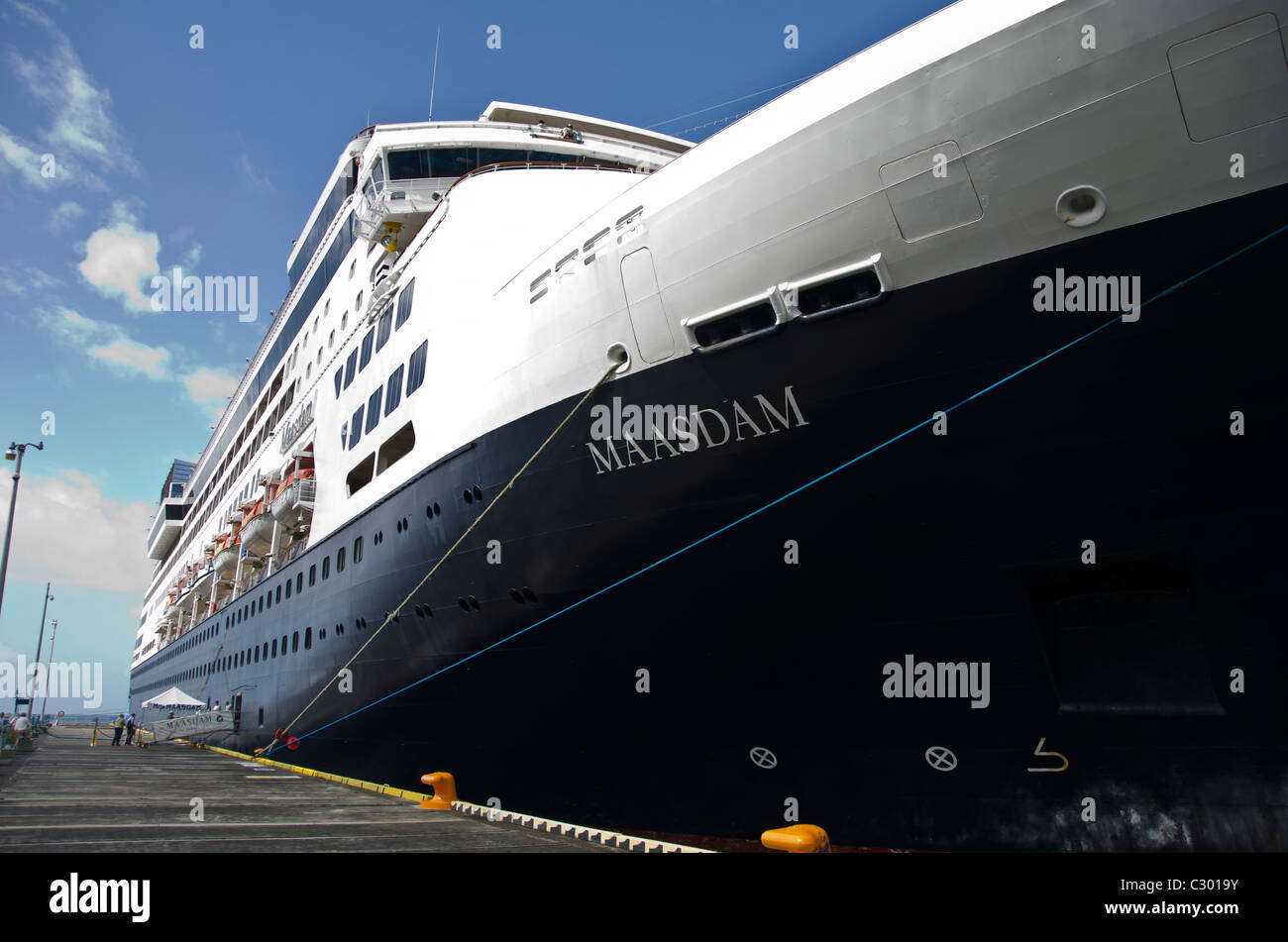 St vincent kingstown cruise port hi-res stock photography and images ...