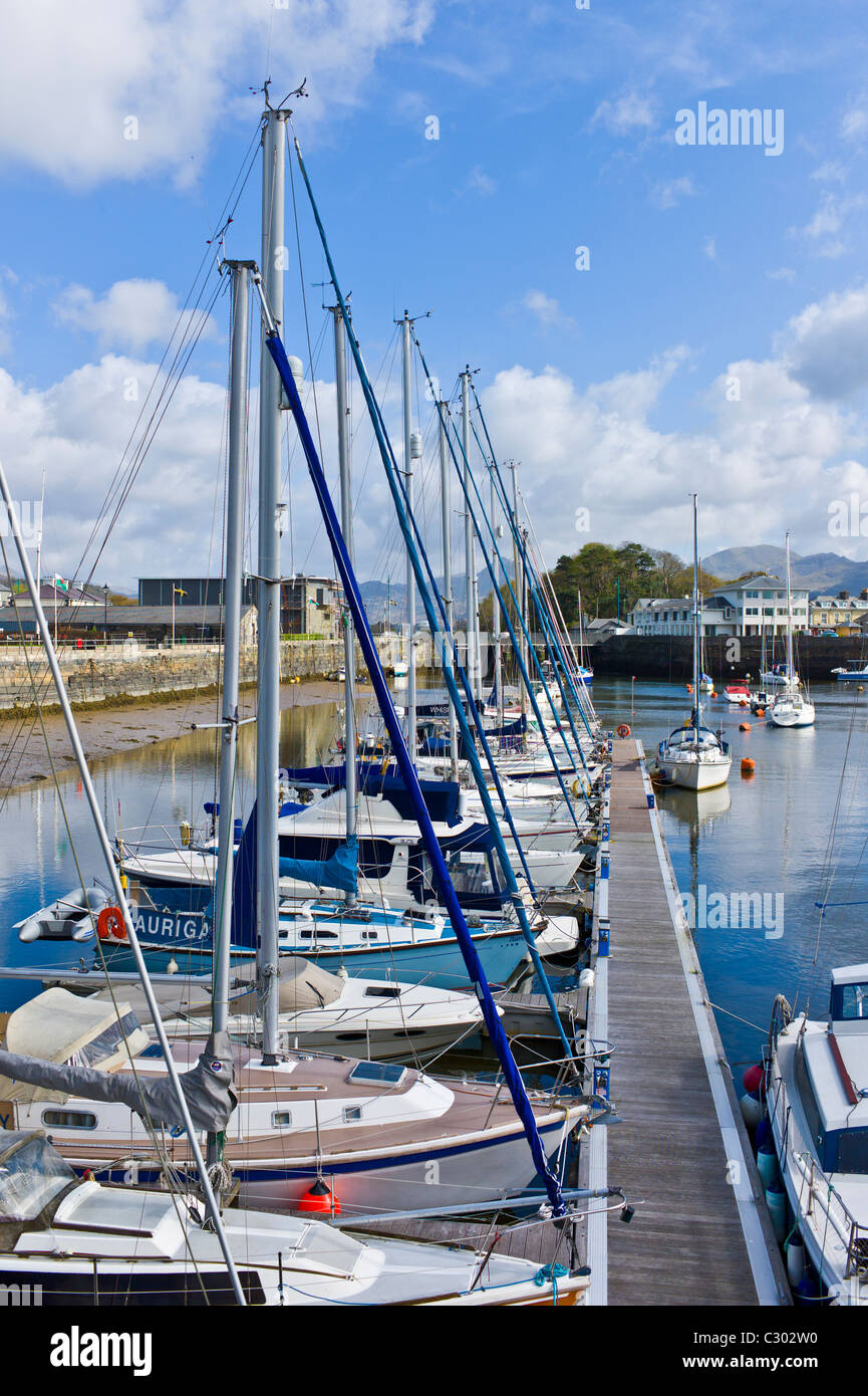 Water sea harbour boating hi-res stock photography and images - Alamy