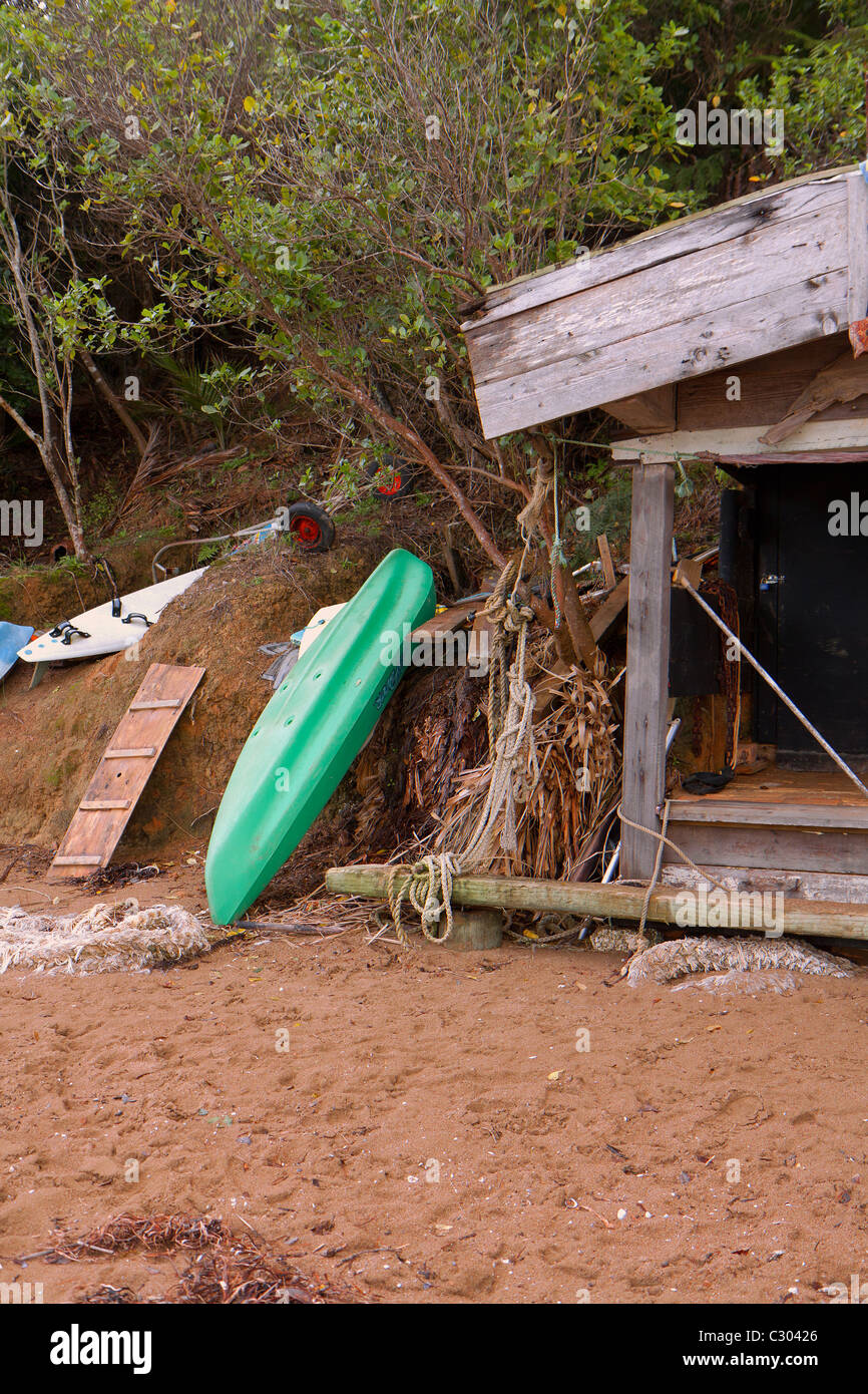 Sandy bay beach waiheke island hi-res stock photography and images - Alamy