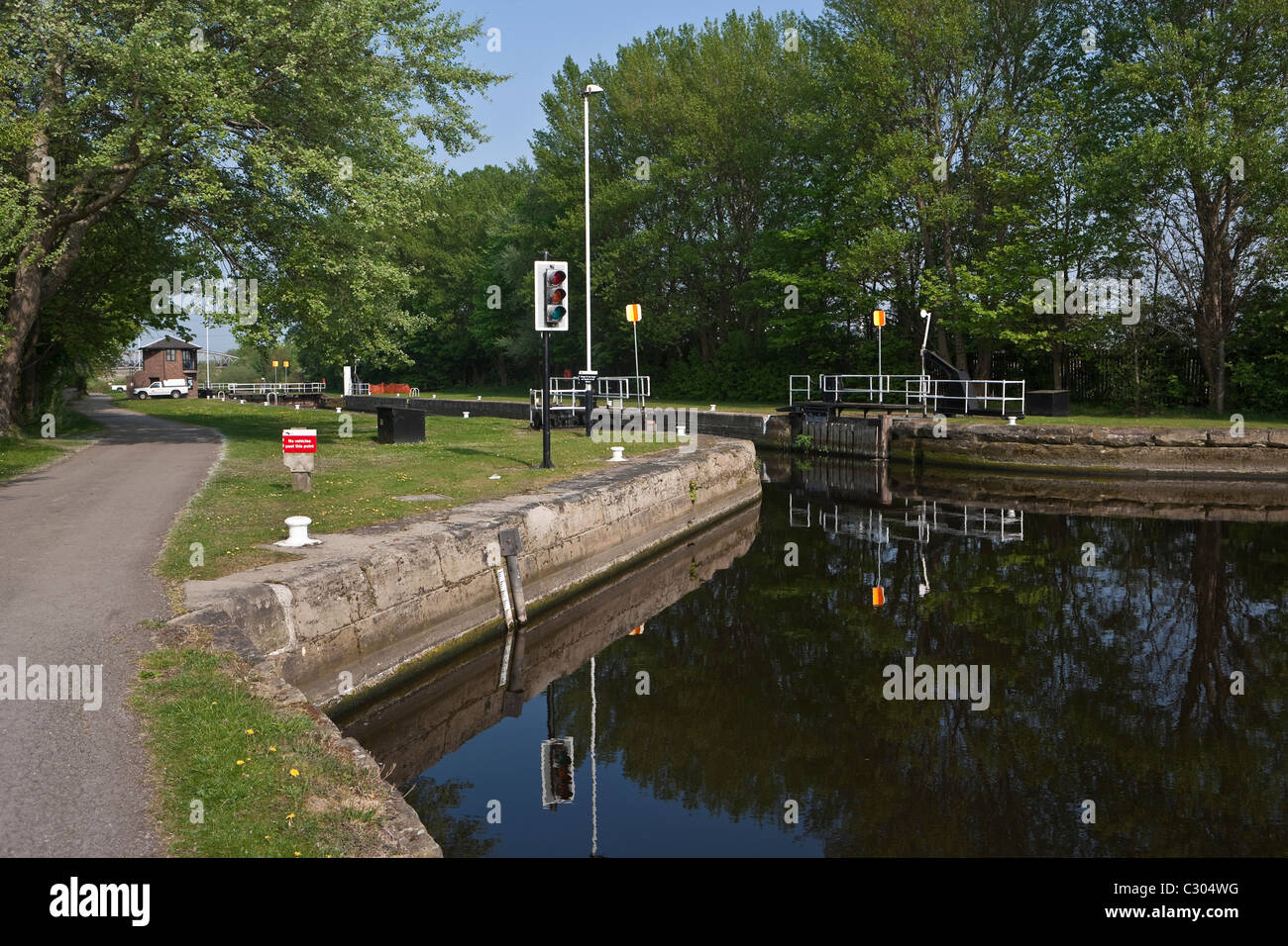 Bulholme Lock on the Aire and Calder Navigation Stock Photo - Alamy
