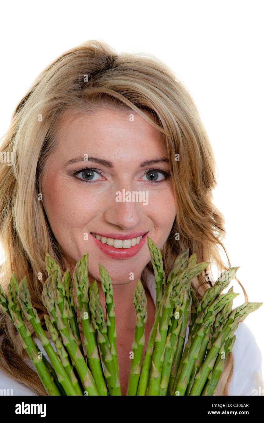 Junge frau gesunde ernährung hi-res stock photography and images - Alamy