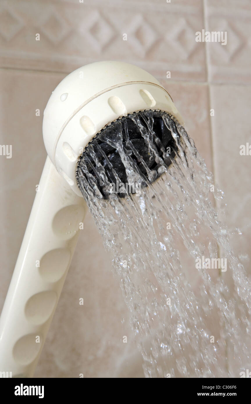 Running showers hi-res stock photography and images - Alamy