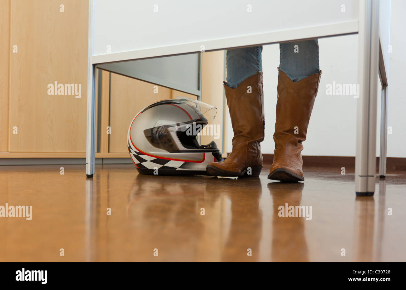 Frau booth hi-res stock photography and images - Alamy