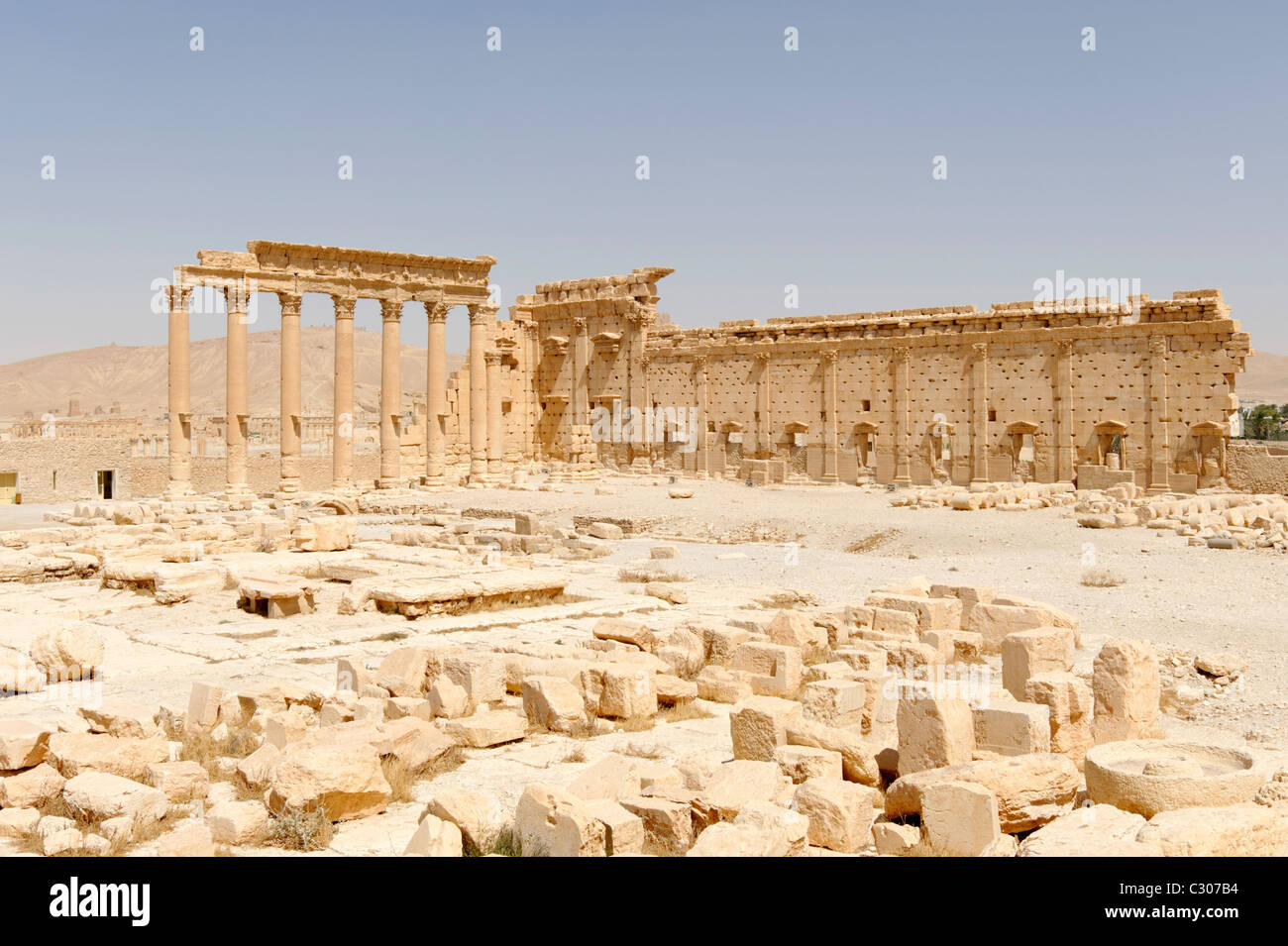 Palmyra. Syria. View of the north-western corner internal colonnades of ...