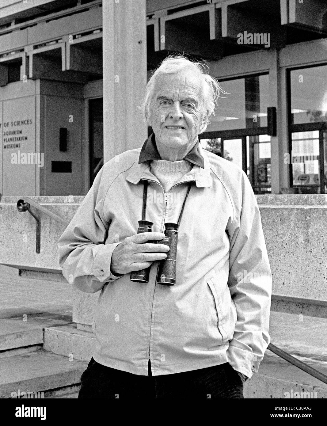 Birds ornithologist hi-res stock photography and images - Alamy