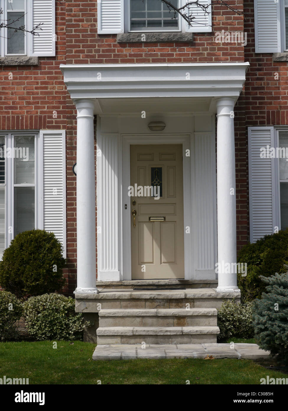 Portico home hi-res stock photography and images - Alamy