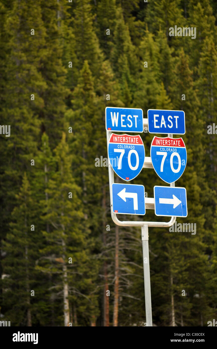 Interstate highway signs hi-res stock photography and images - Alamy