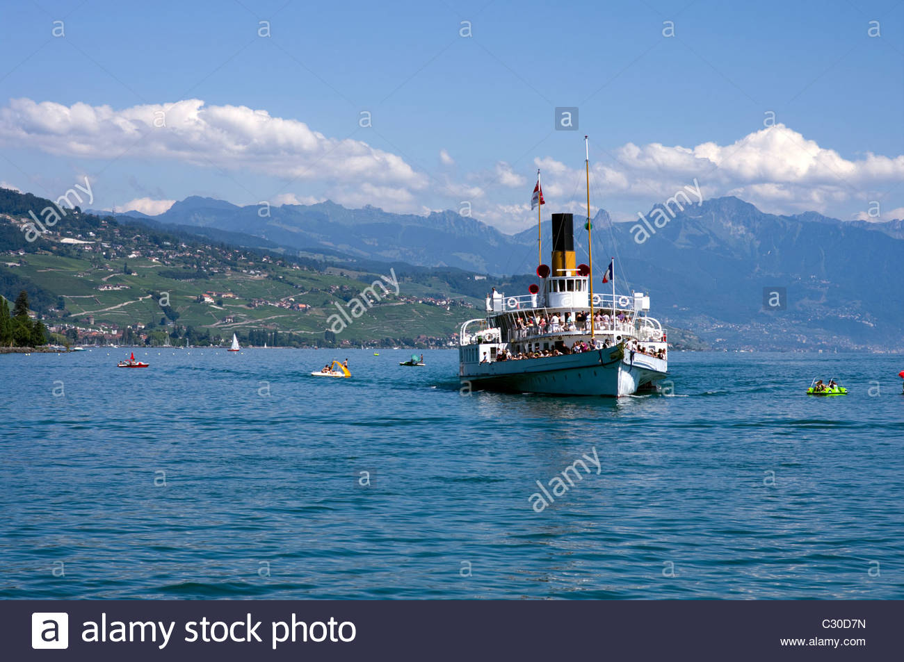 Steam Paddle High Resolution Stock Photography and Images - Alamy