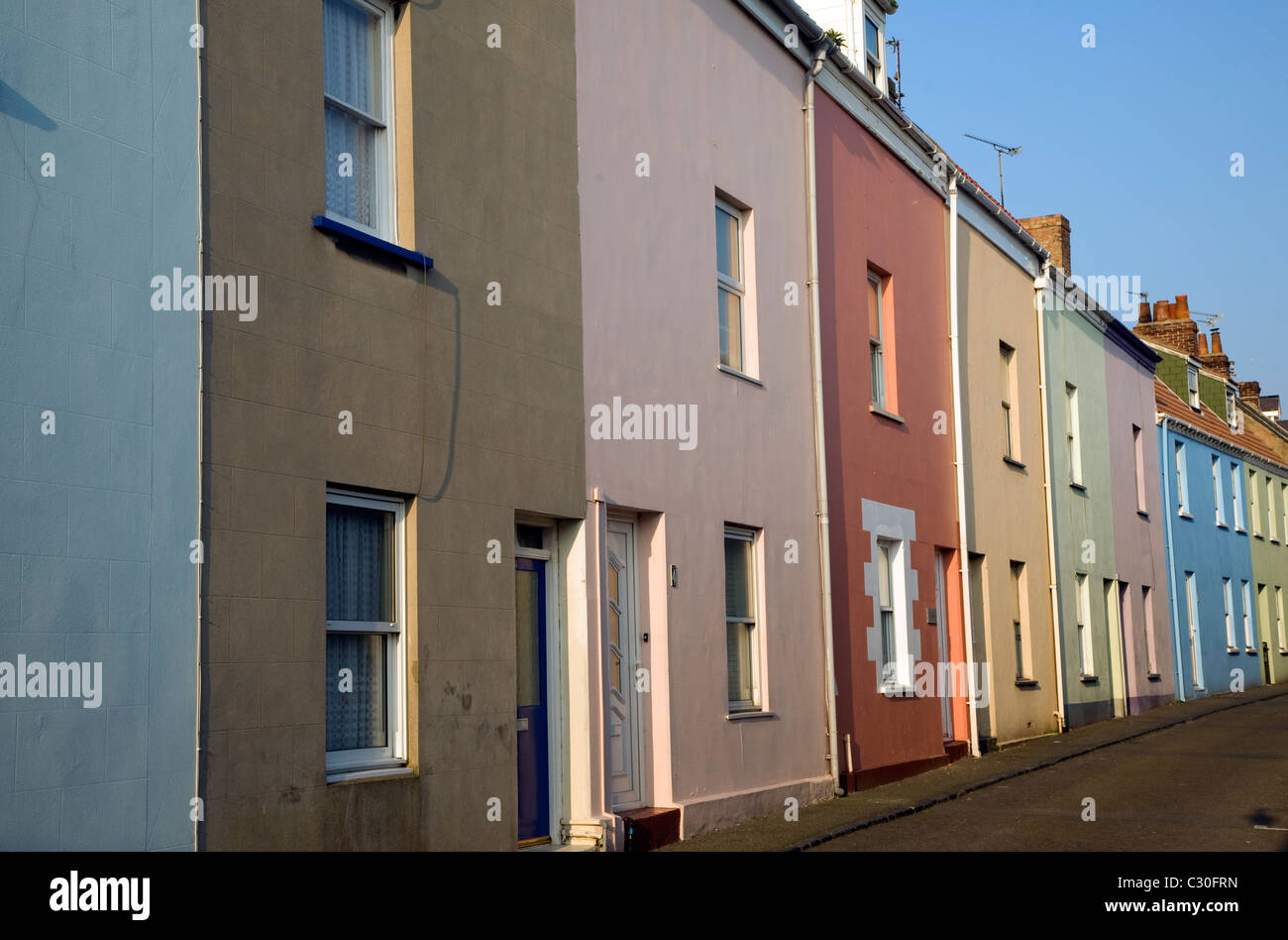 Row terraced housing hi-res stock photography and images - Alamy