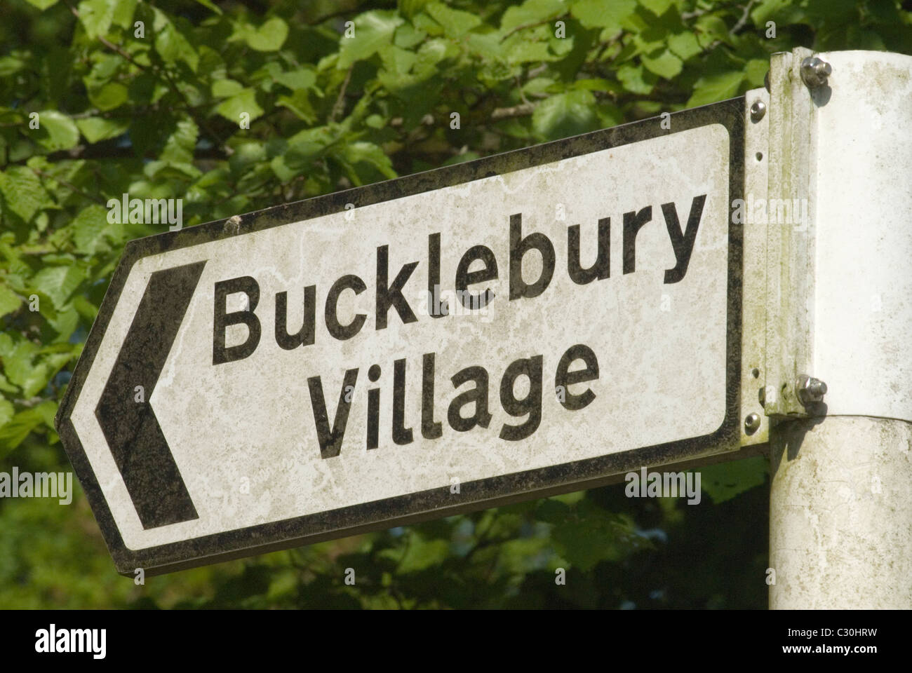 Bucklebury village sign reading berkshire hi-res stock photography and ...