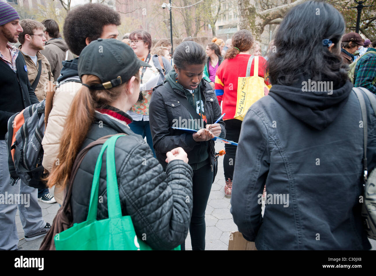 Volunteers rally hi-res stock photography and images - Alamy