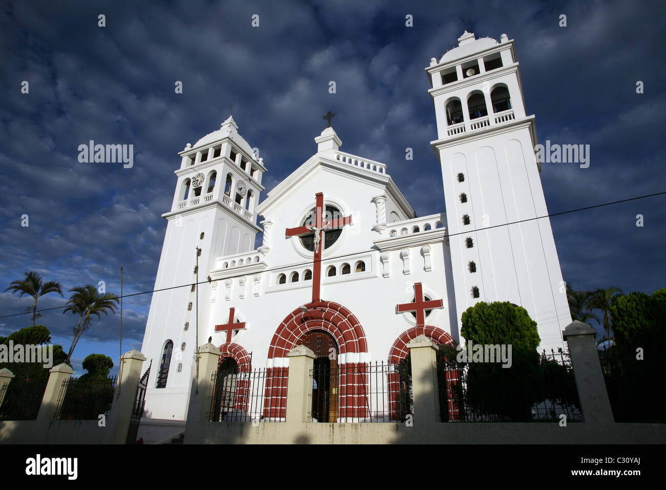 The Templo del Señor Juayua, Sonsonate, El Salvador, Central America ...